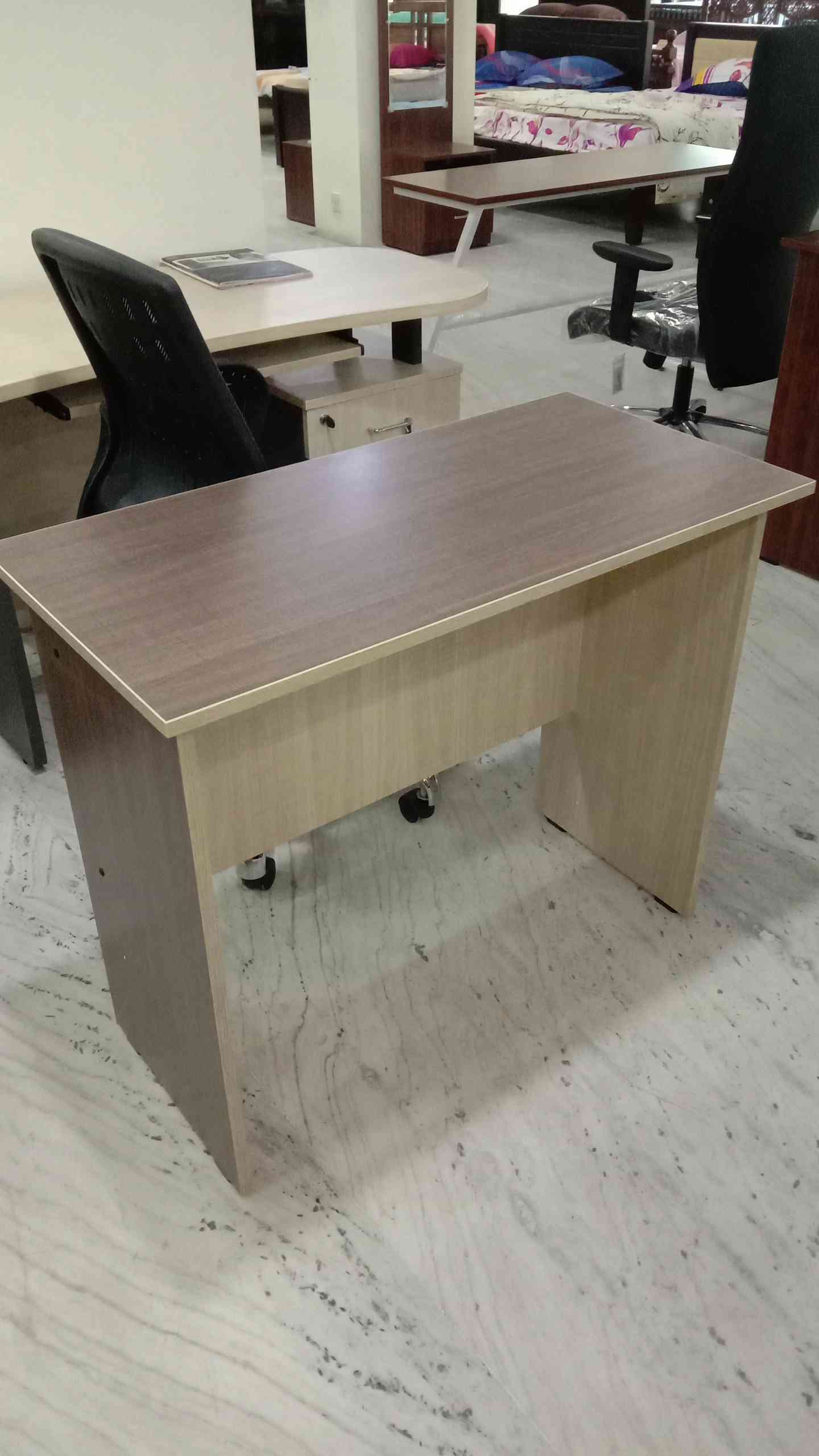 Square Work Table(3618) - Executive Table | JFA Chennai